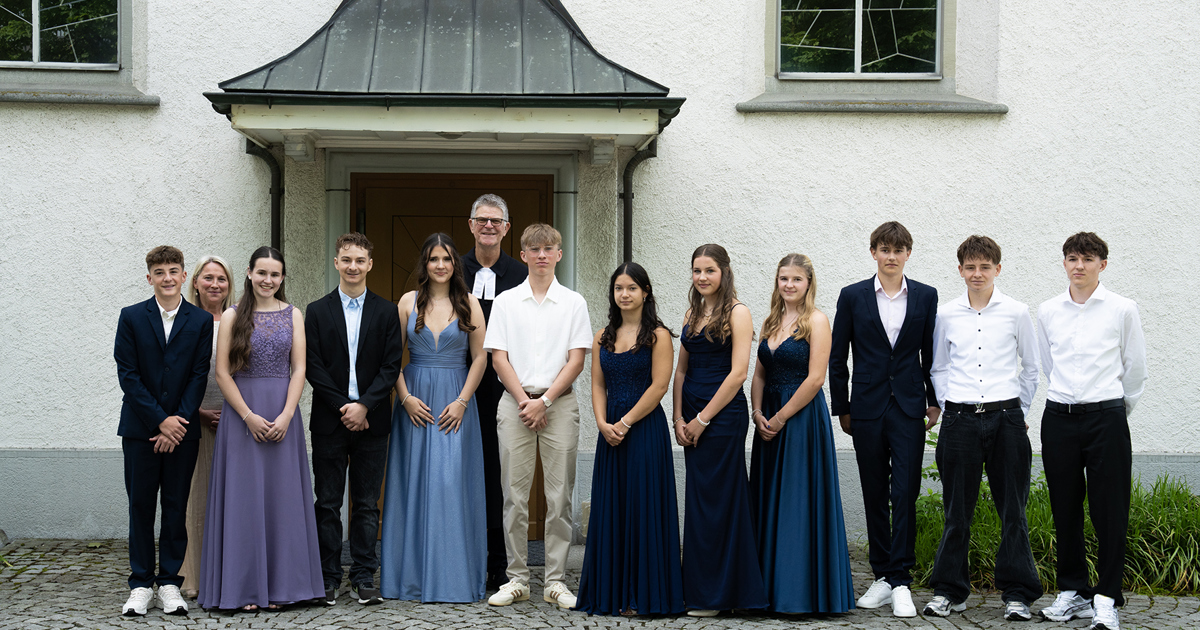 Kirchgemeinde feierte Konfirmation zum Thema: «Vertrauen» | Der Rheintaler