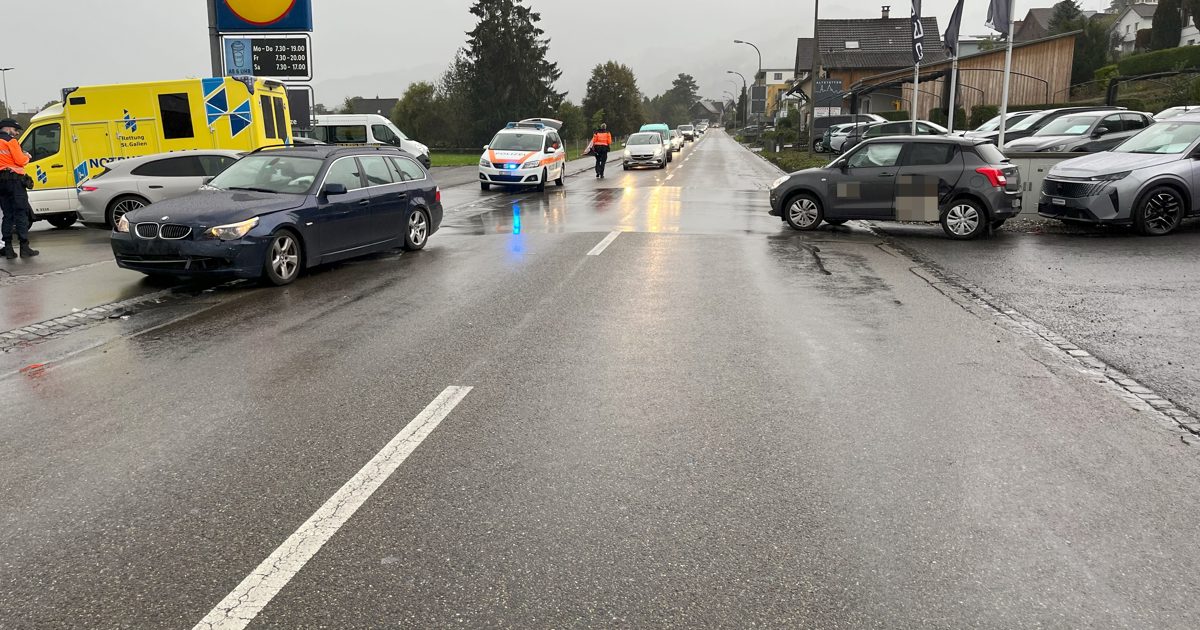 Sachschaden von mehreren tausend Franken nach Verkehrsunfall | Der Rheintaler