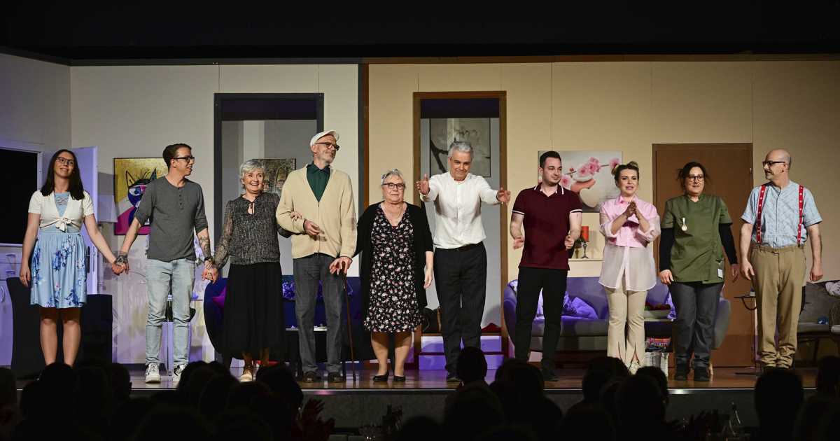 Turbulente Komödie: Das Dorftheater Widnau inszeniert das Doppelleben des Herrn Meier | Der ...