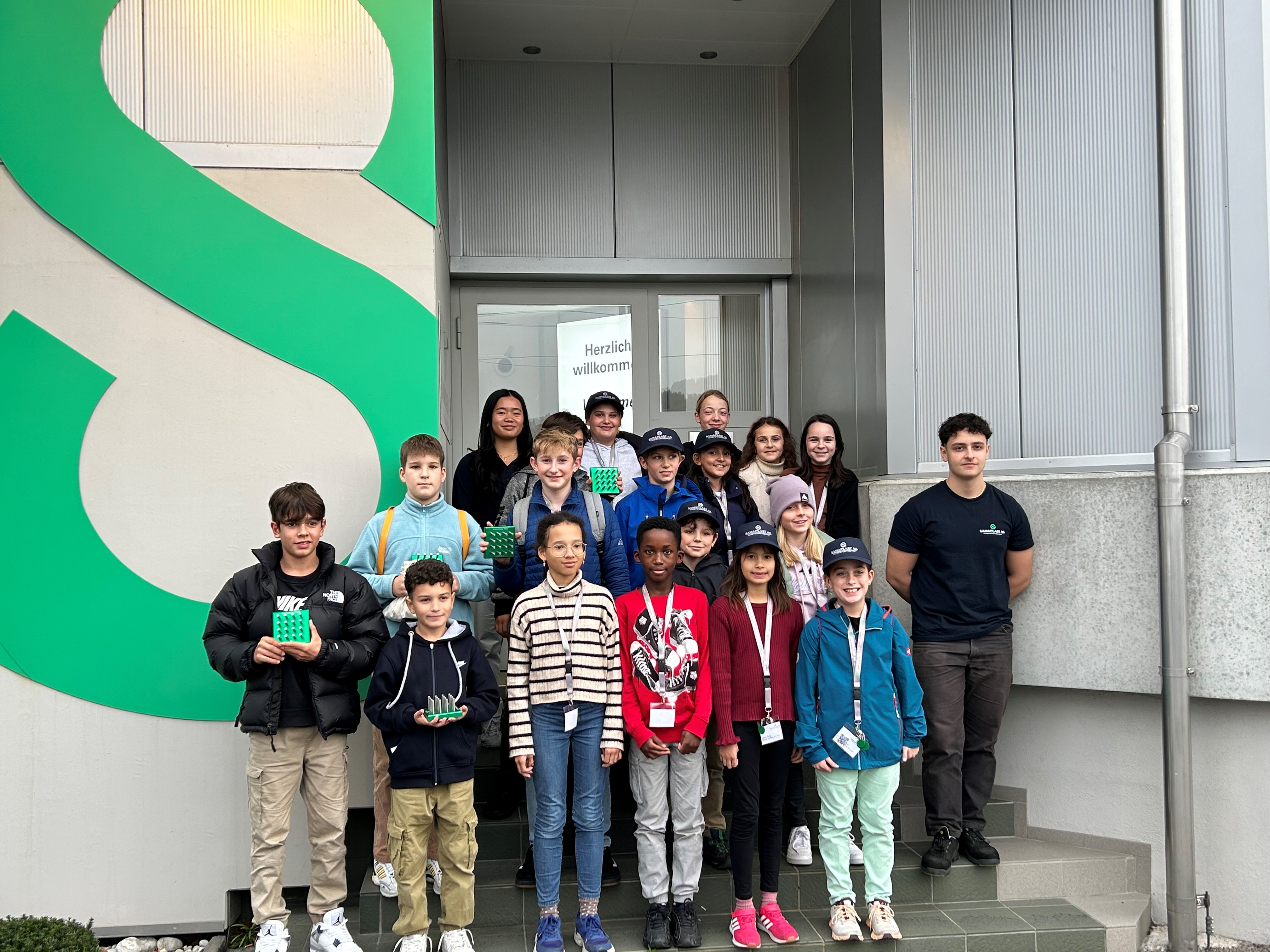 Kinder durften am Zukunftstag ein eigenes «3D-Vier-Gewinnt-Spiel ...