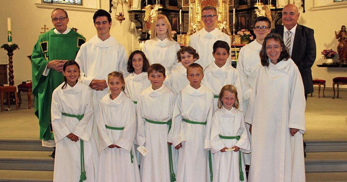 Acht neue Ministranten in den Dienst aufgenommen | Der Rheintaler