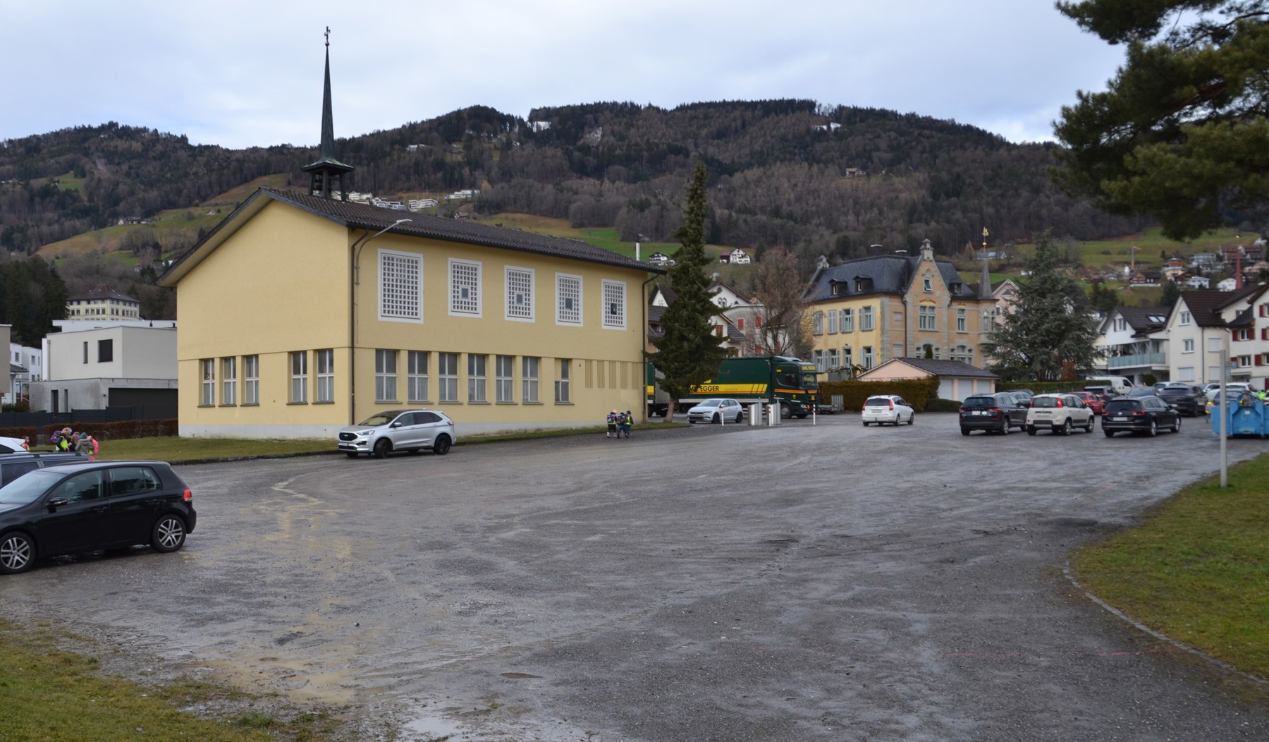 Moschee Al-Shems in Rebstein: Parkplatzprobleme verschärfen sich zum ...
