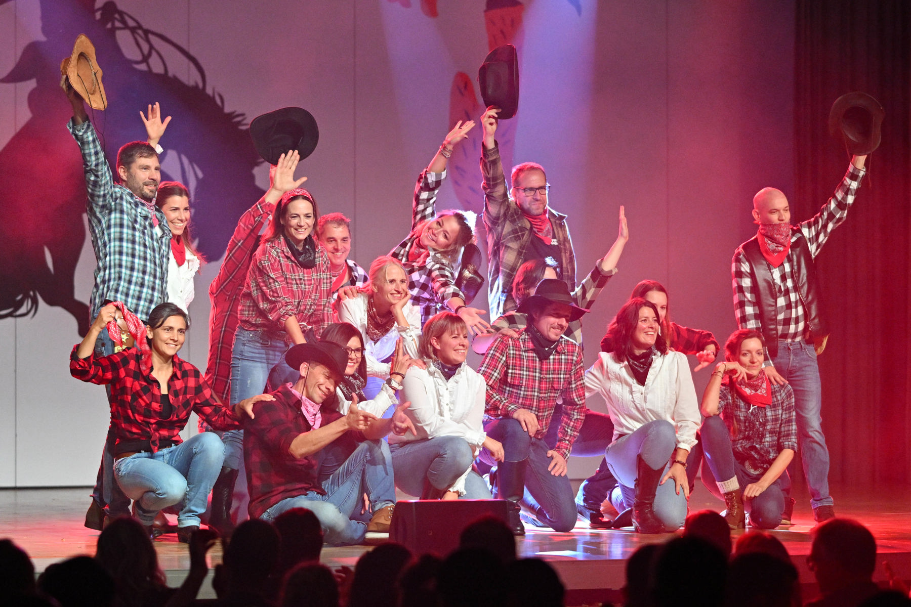 Im Wilden Westen unterwegs - beobachtet vom Geier | Der Rheintaler