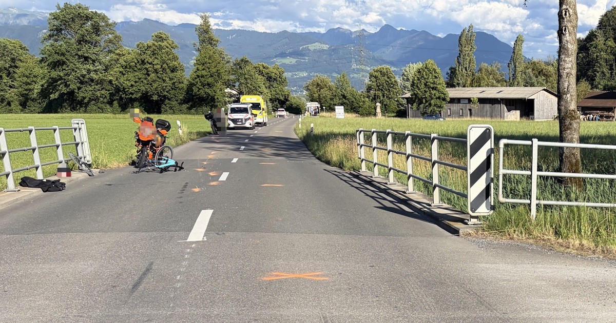 Rega musste kommen: Velofahrer prallt mit Motorrad zusammen | Der ...