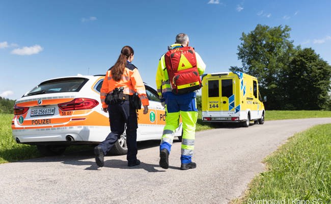 Jugendliche erleiden Verbrennungen durch Stichflamme an Feuerstelle ...