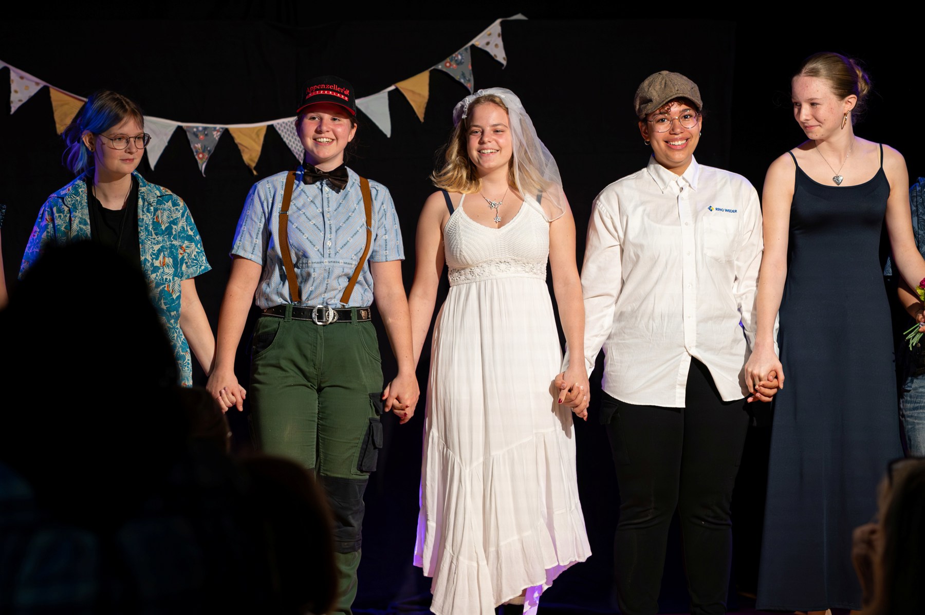 Theaterjugend Witwìt begeistert mit «Sendepause» in Diepoldsau | Der ...