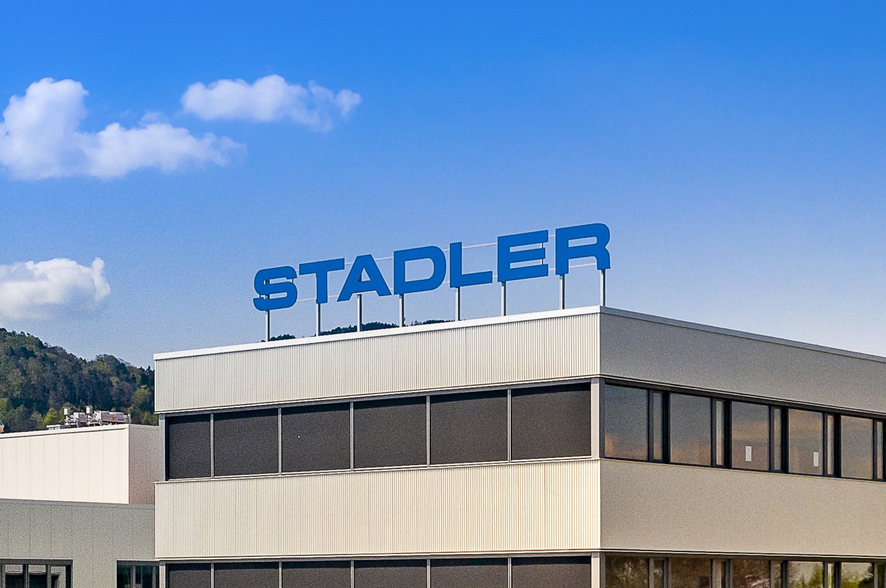 Stadler bündelt die Kräfte: Fusion der Standorte St. Margrethen und ...