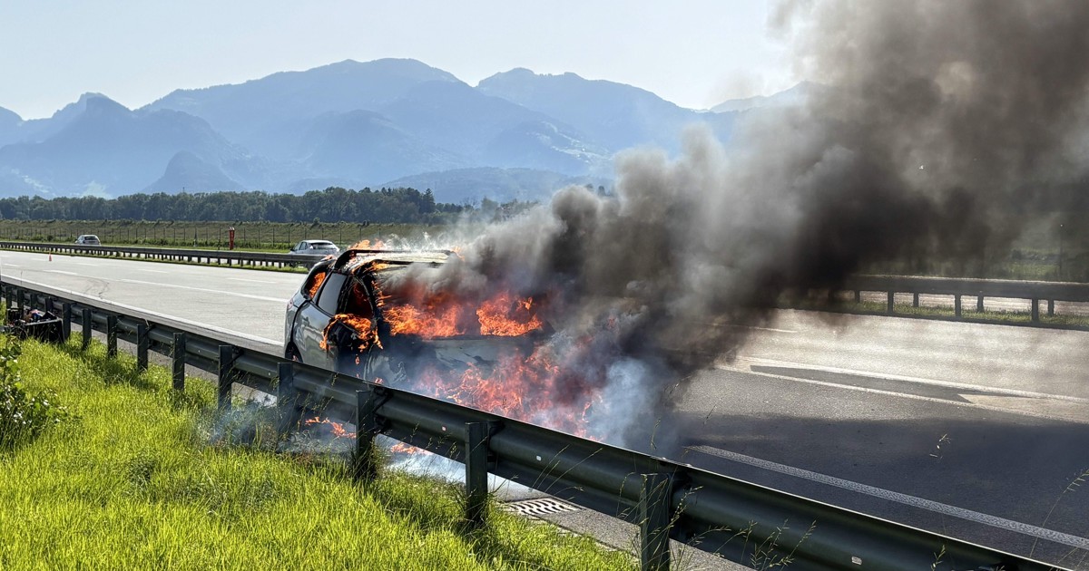 Auto brannte auf der Autobahn - danach kam es zu zwei Crashes | Der ...