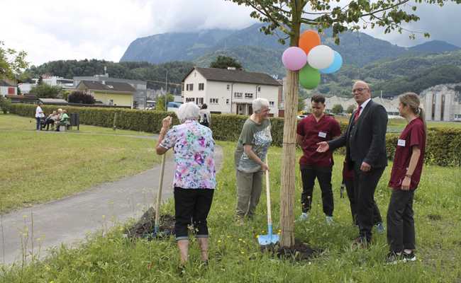 Huus Feldhof: Um- wie Erweiterungsbau sind fertig und ein schönes ...