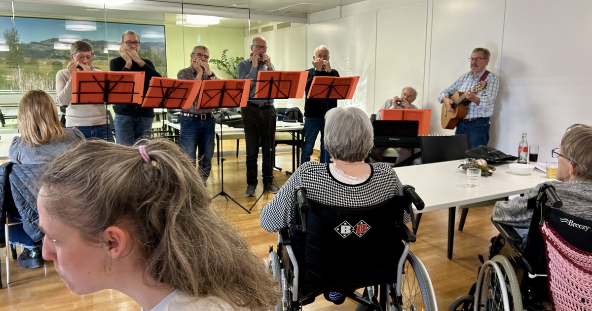 Die "Muhas" begeisterten die Pensionärsfamilie im Haus Sonnengarten ...